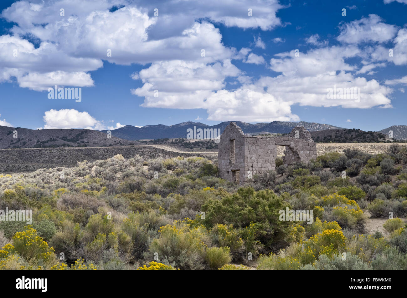 Desert ruins hi-res stock photography and images - Alamy