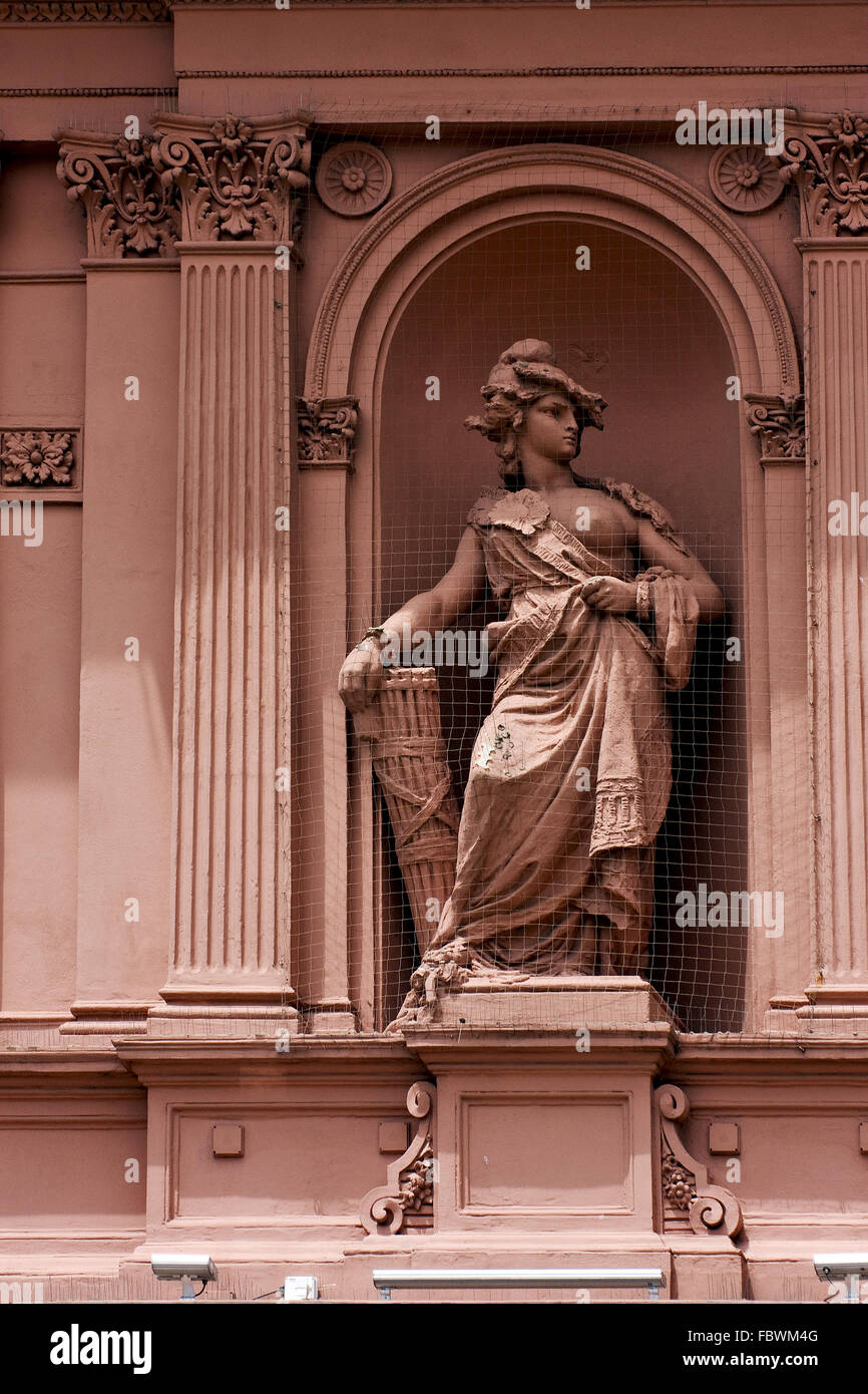 pink marble statue of a women Stock Photo - Alamy