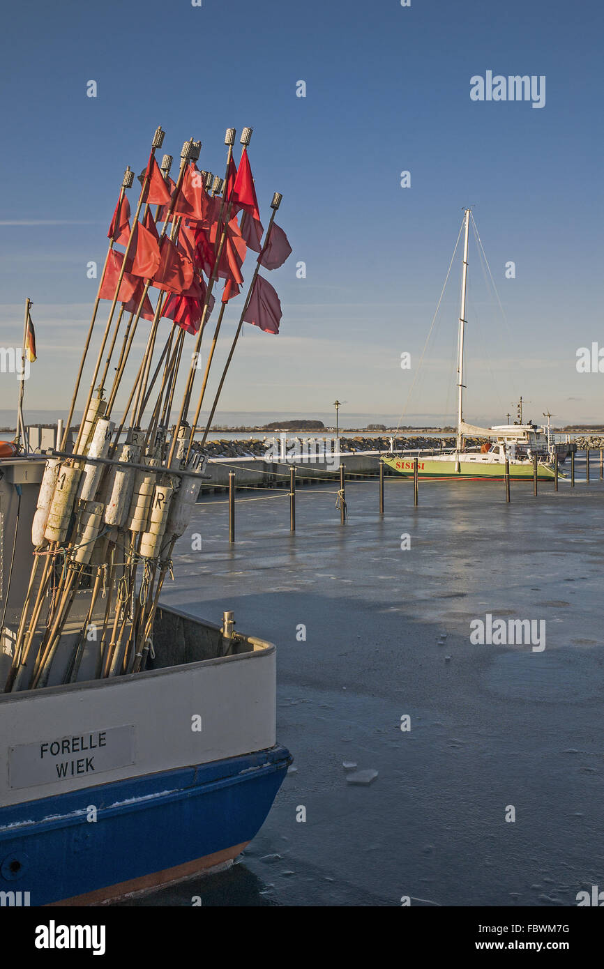 Ruegen in winter - pier of Wiek Stock Photo - Alamy
