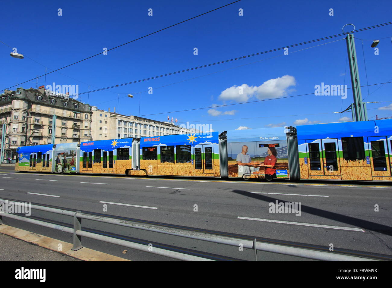 New tramway train hi-res stock photography and images - Alamy