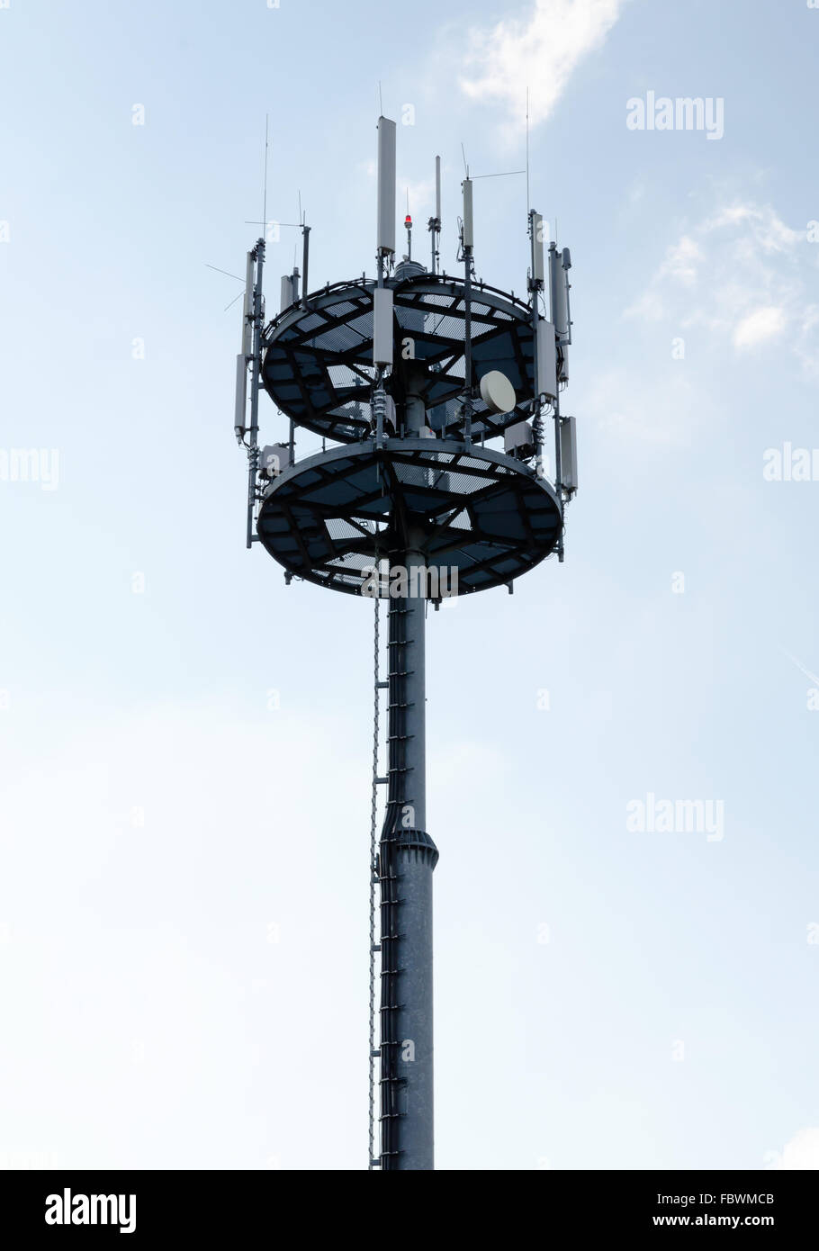 Mobile phone communication antenna tower Stock Photo - Alamy