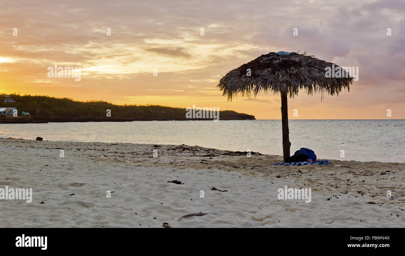 Cuban beach sunset hi-res stock photography and images - Alamy