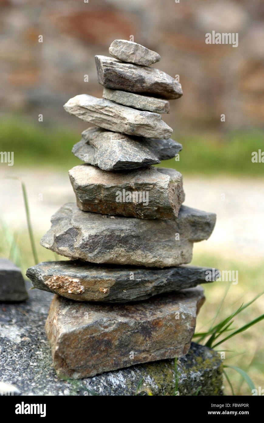 One ton stones hi-res stock photography and images - Alamy