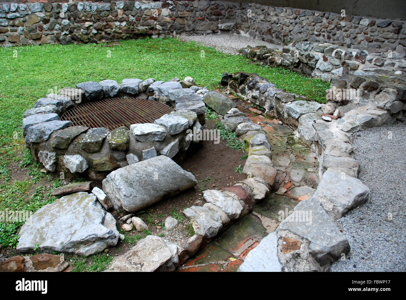 Roman sewer system hi-res stock photography and images - Alamy