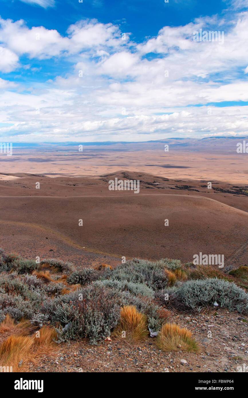 Desert horizon hi-res stock photography and images - Alamy