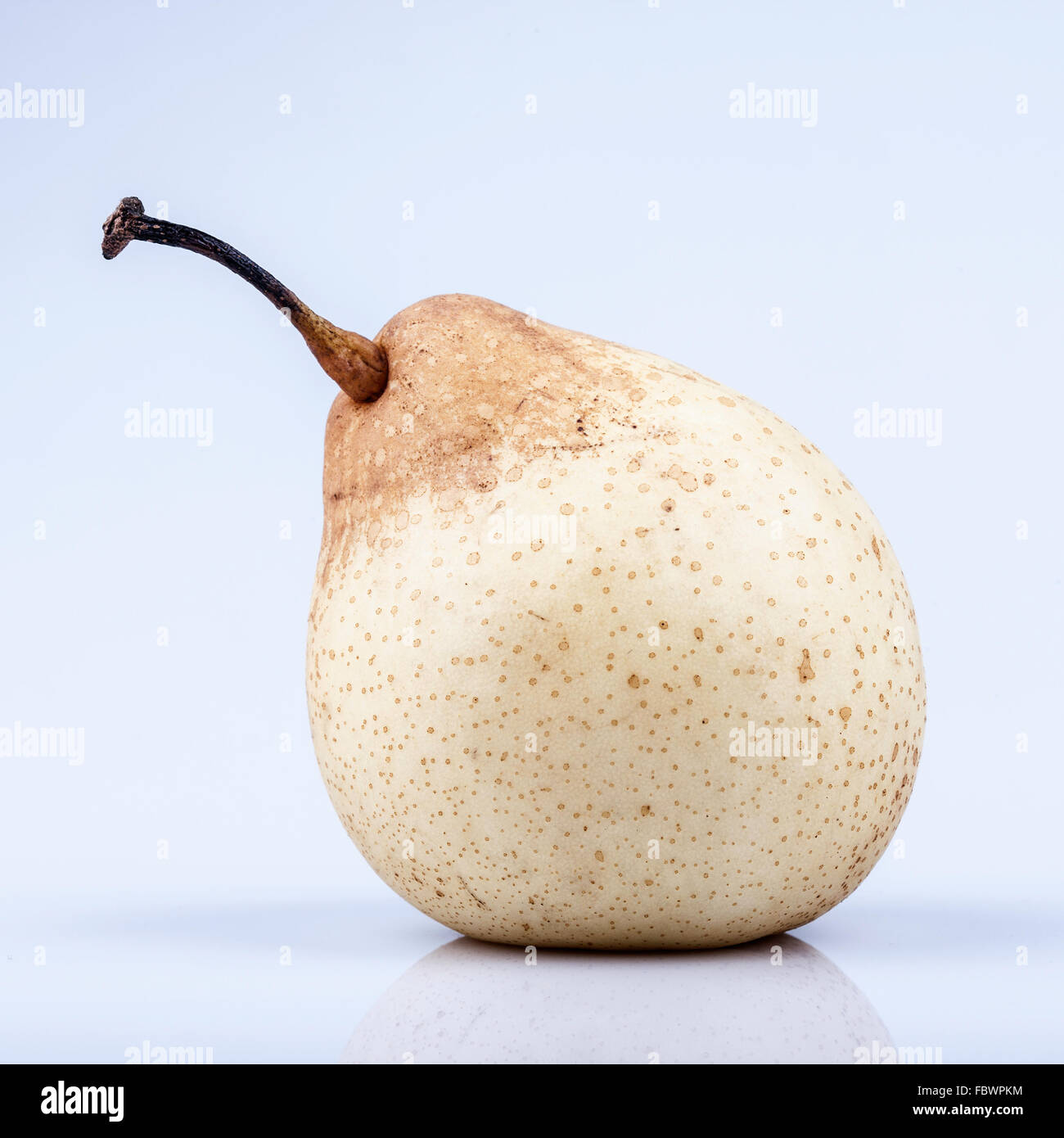 White fragrant fruit hi-res stock photography and images - Alamy