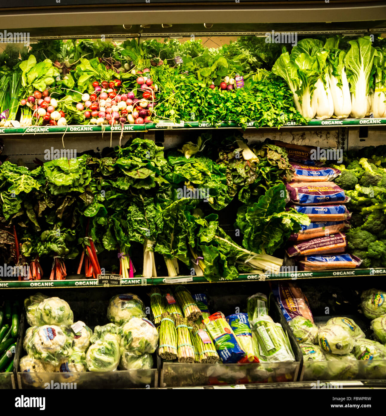 Organic vegetables display hi-res stock photography and images - Alamy