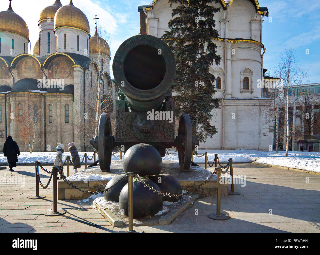 Churches in moscow kremlin hi-res stock photography and images - Alamy