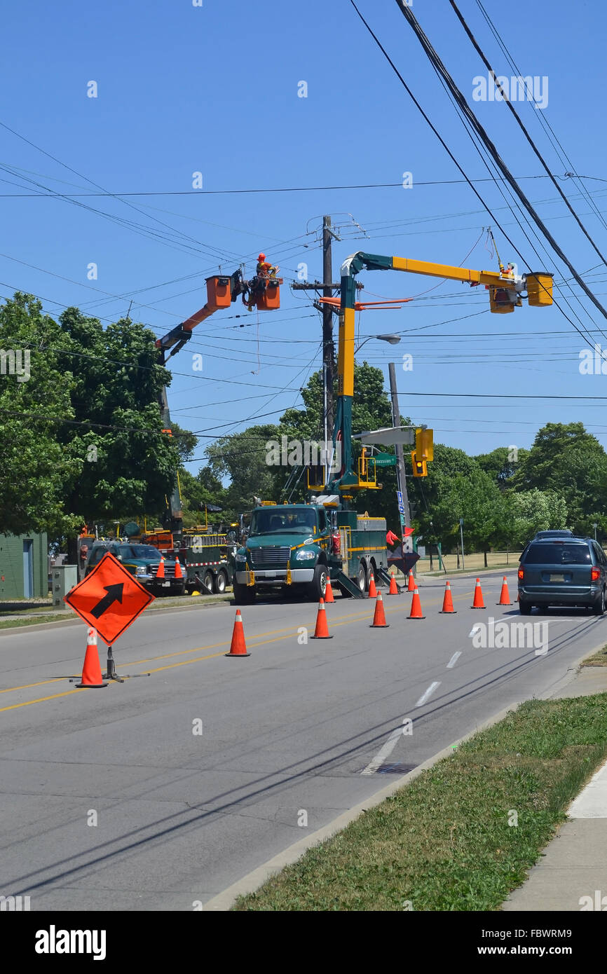 Hydro wires hi-res stock photography and images - Alamy