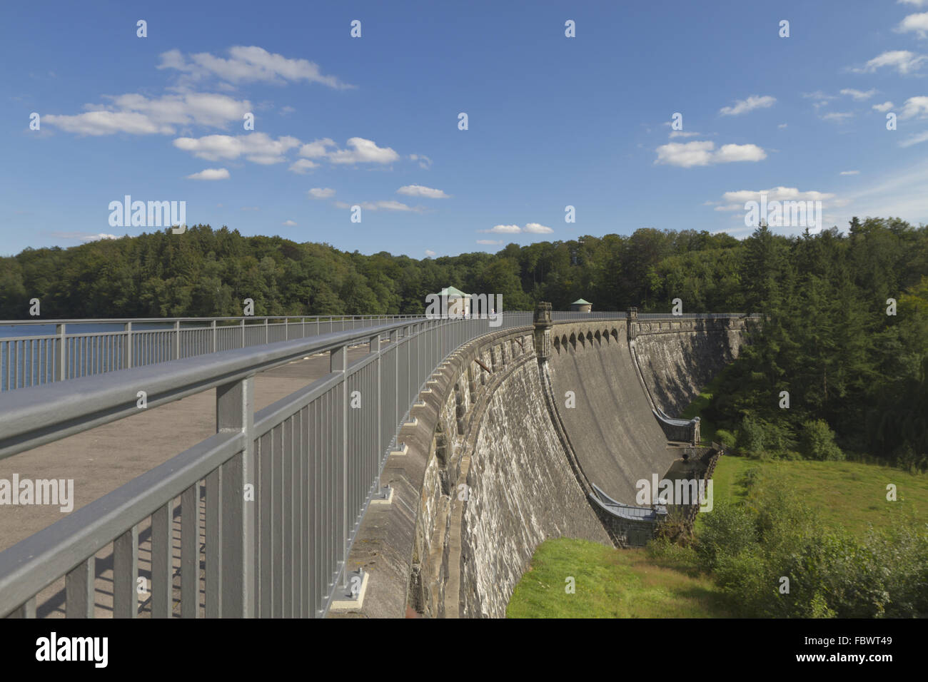 Dam wall hi-res stock photography and images - Alamy