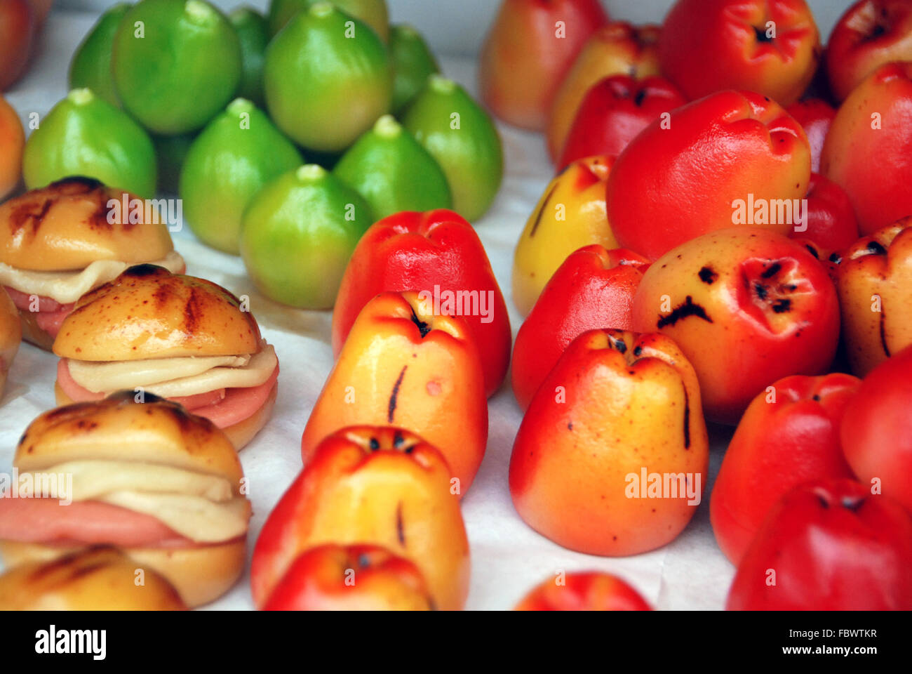 Green marzipan hi-res stock photography and images - Alamy