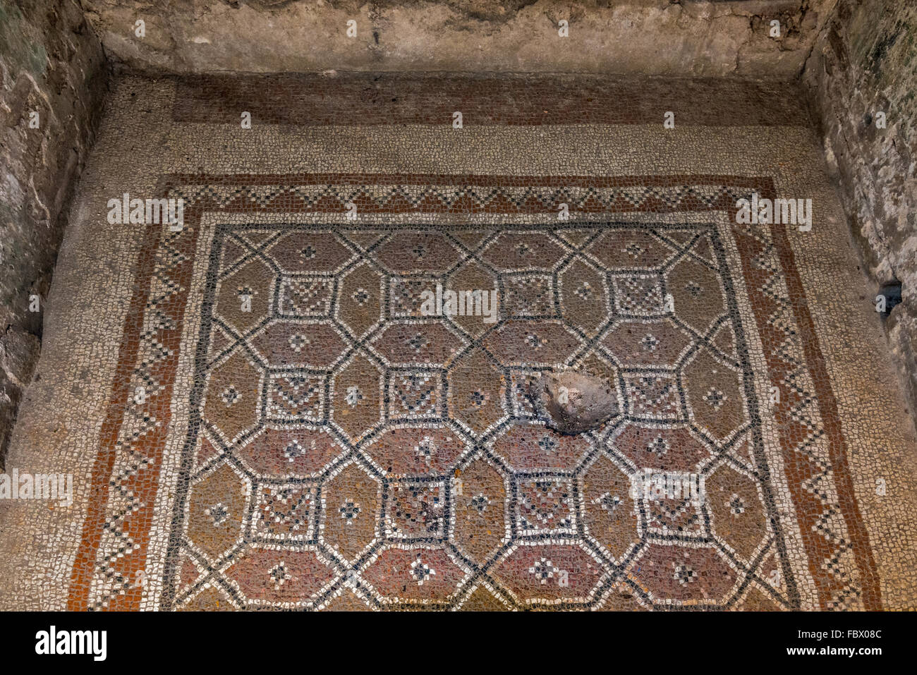 Roman tomb hi-res stock photography and images - Alamy