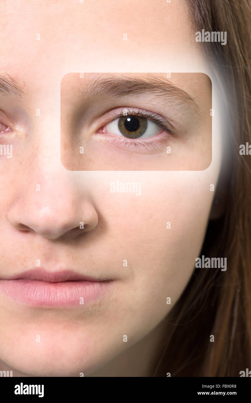 A teenage girls eye Stock Photo - Alamy