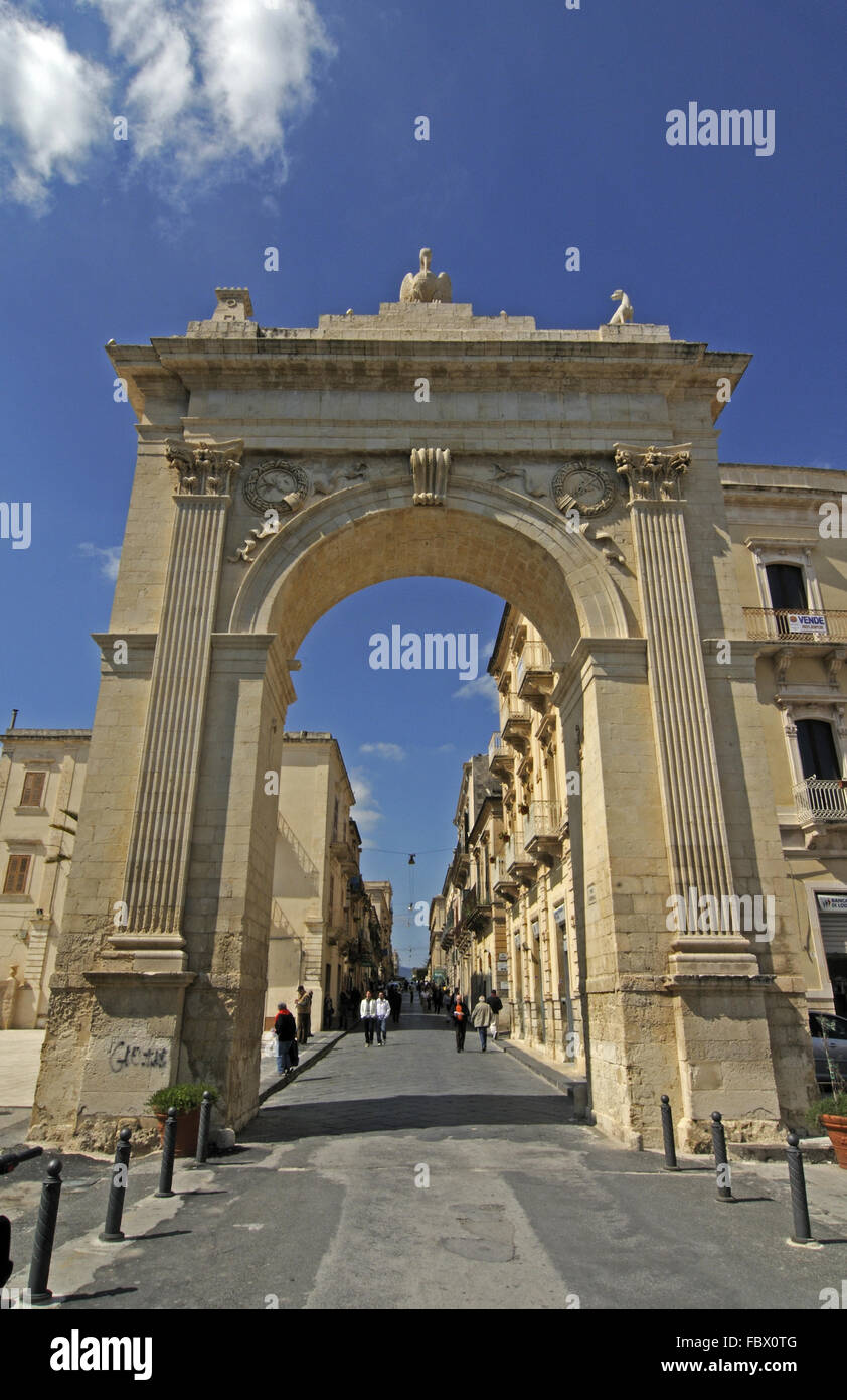 Sicily door gate hi-res stock photography and images - Alamy