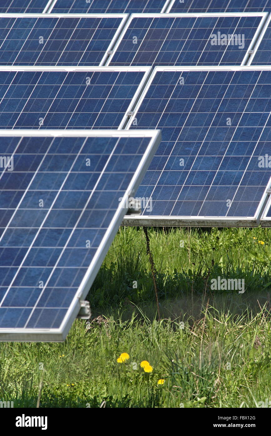 Solarpanelen hi-res stock photography and images - Alamy