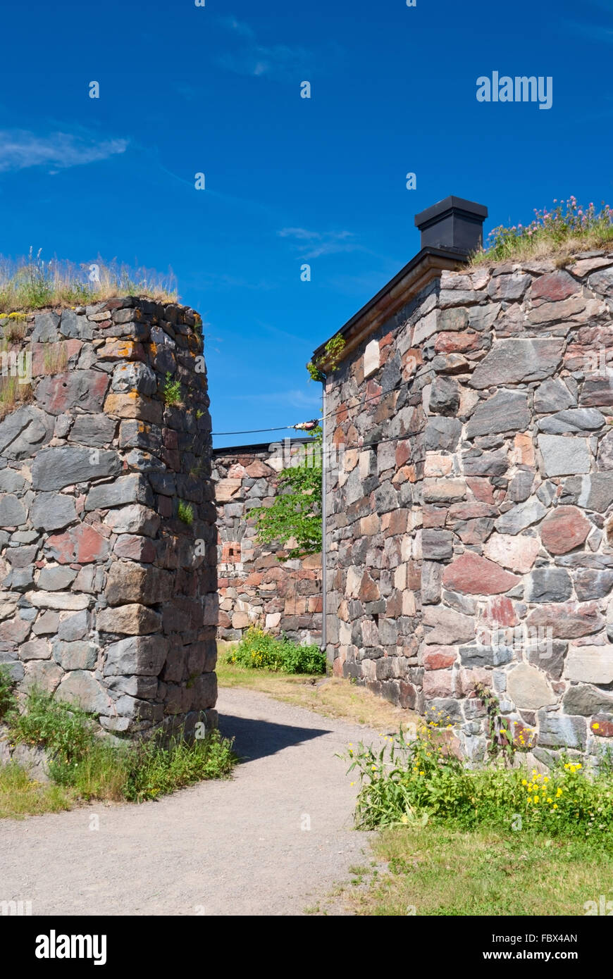 Walls of Suomenlinna fortress Stock Photo - Alamy