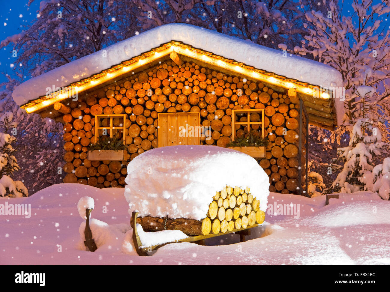 Christmas hut hi-res stock photography and images - Alamy