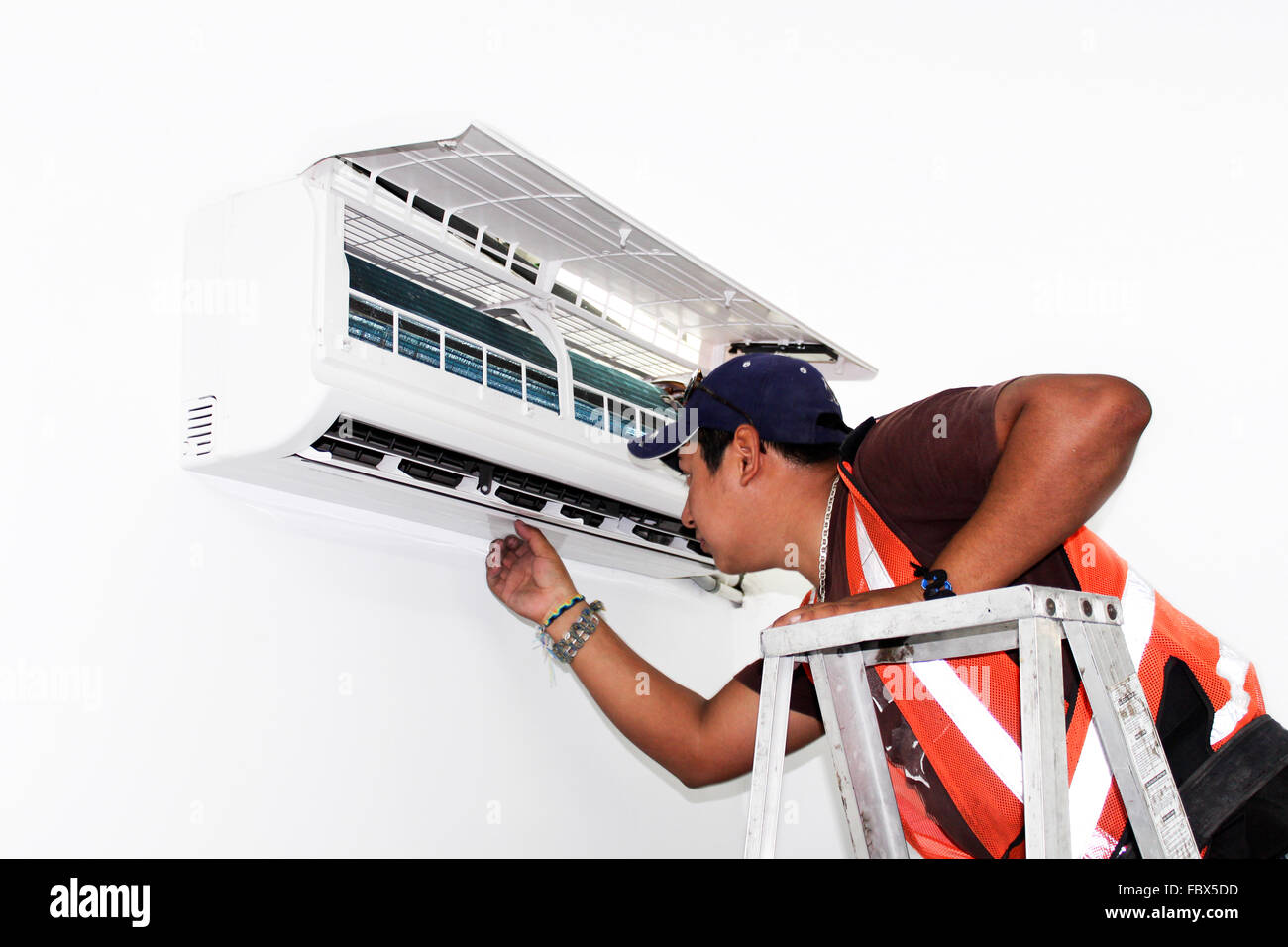 Air system repair hi-res stock photography and images - Alamy