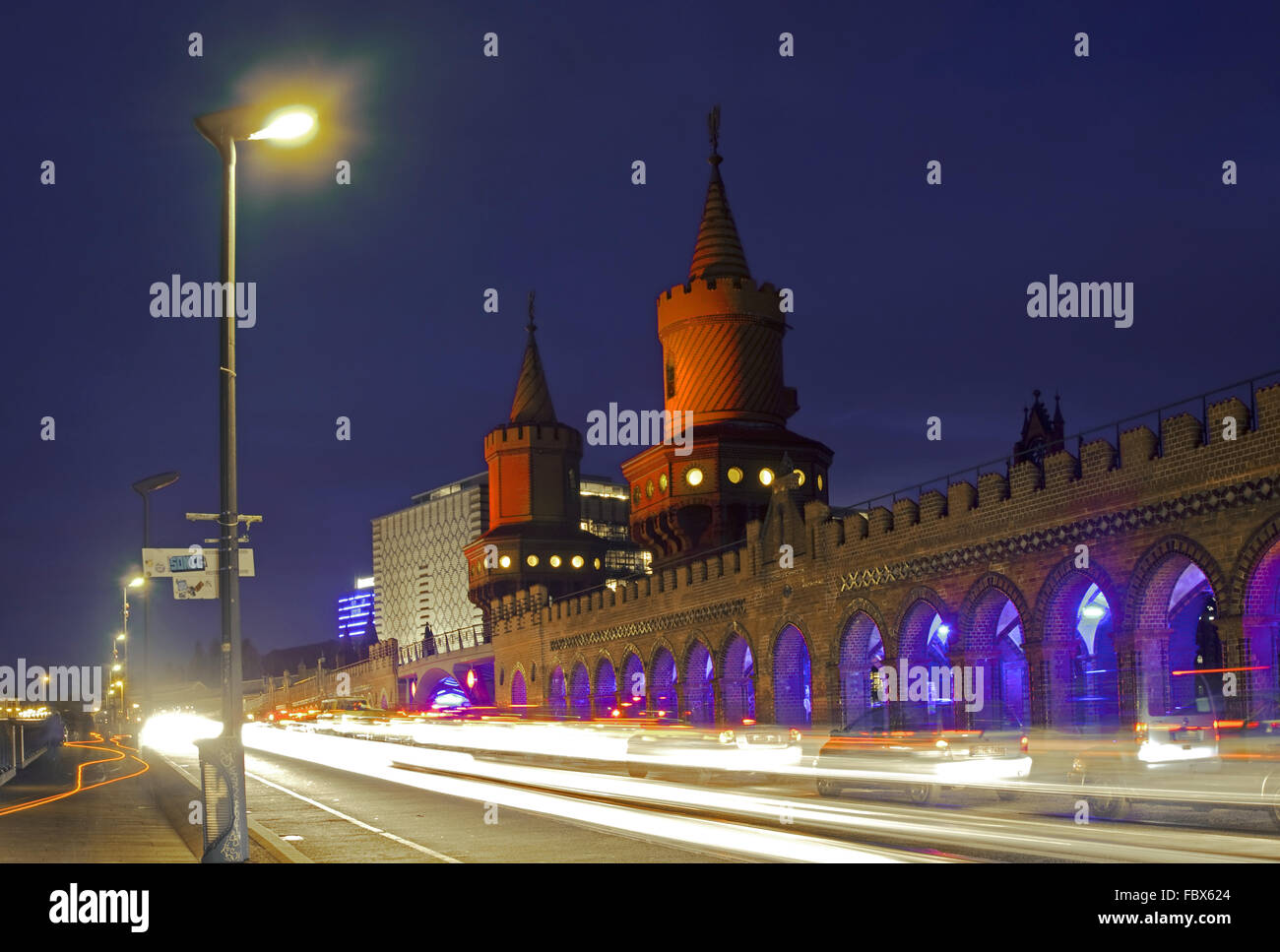 Oberbaumbruecke hi-res stock photography and images - Alamy