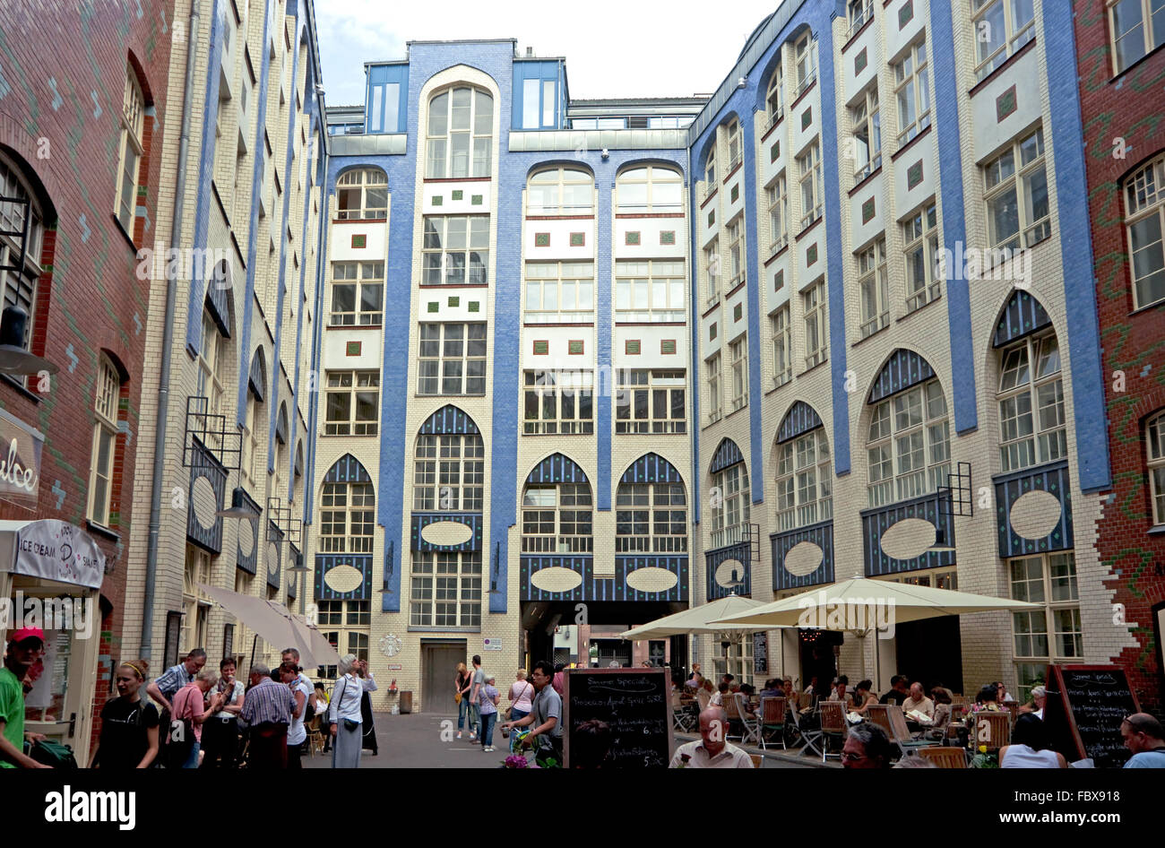 Berlin hackesche hoefe hi-res stock photography and images - Alamy