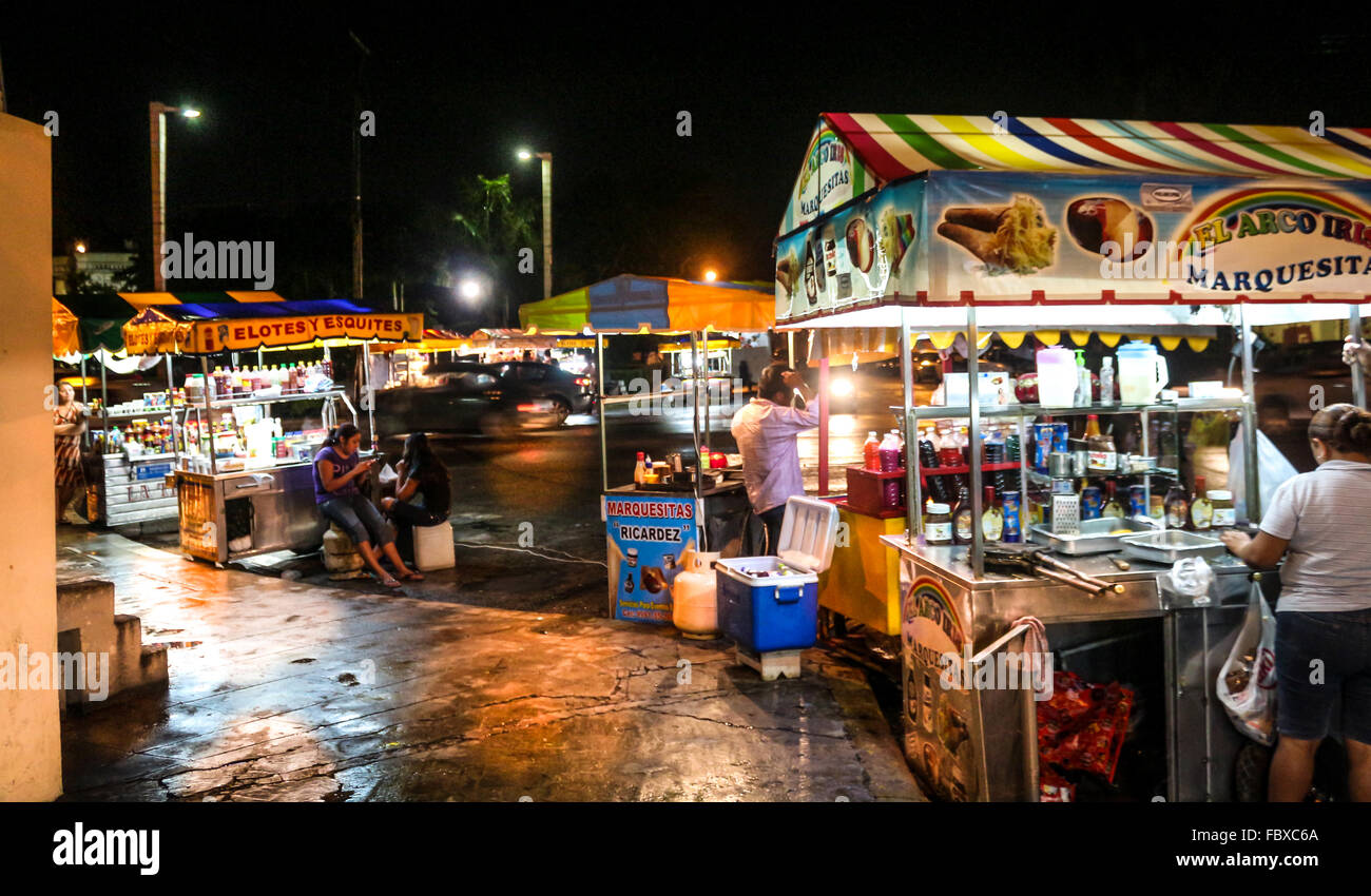 Marquesitas hi-res stock photography and images - Alamy