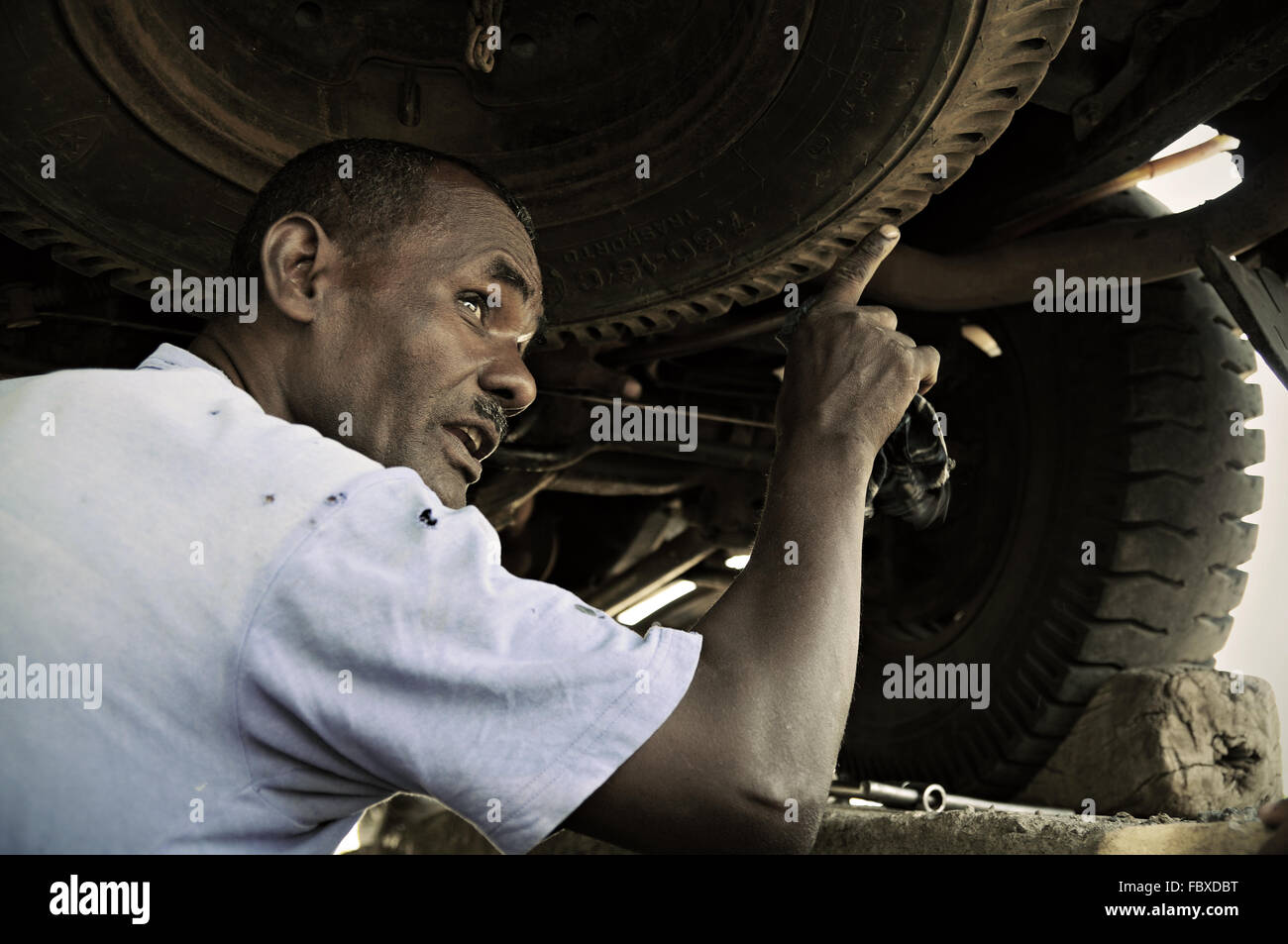 Mechanic africa hi-res stock photography and images - Alamy