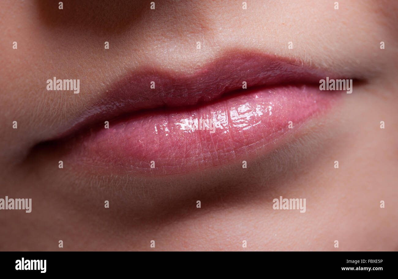 Body part kiss hi-res stock photography and images - Alamy