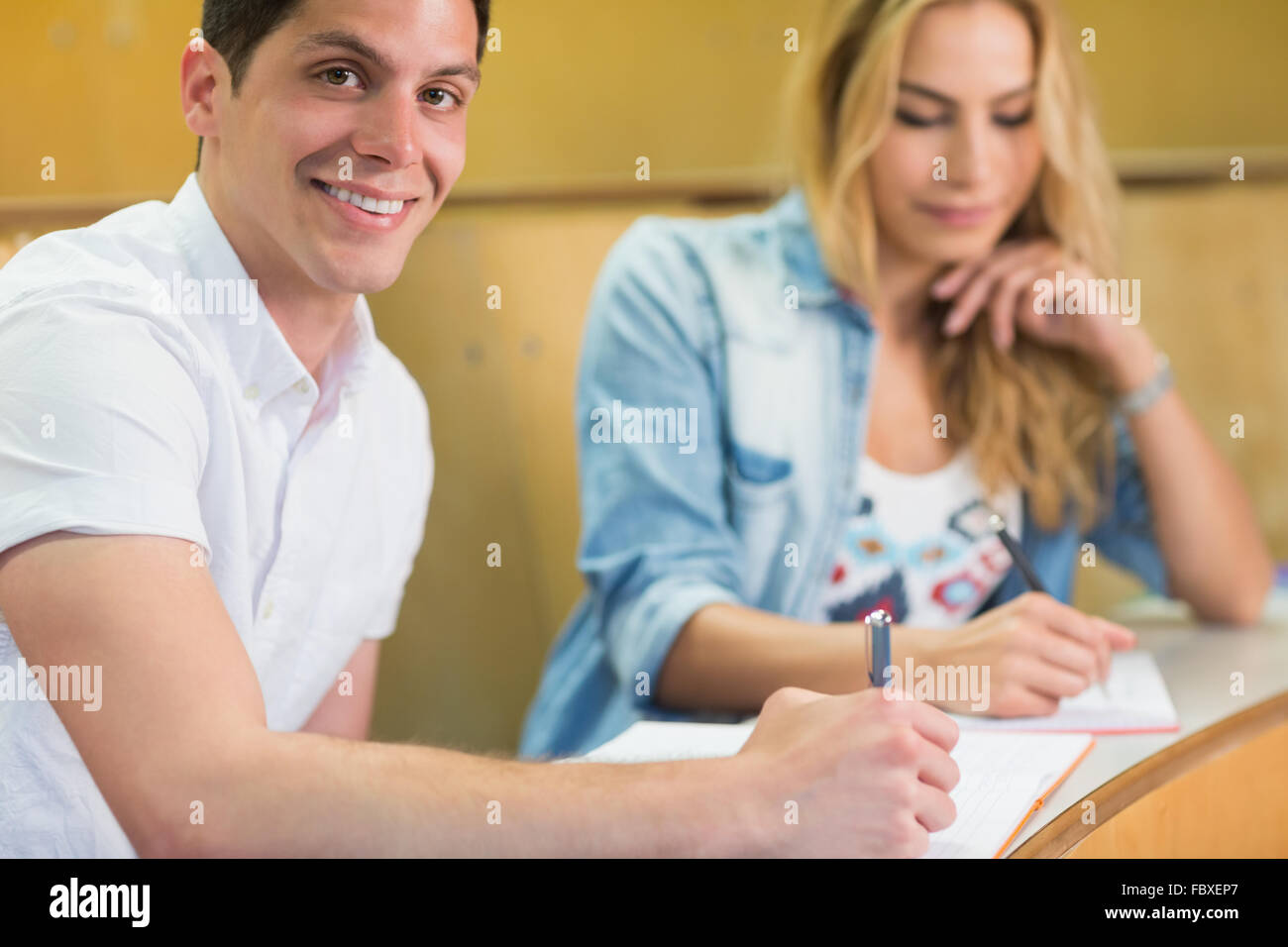 Happy students posing camera hi-res stock photography and images - Alamy