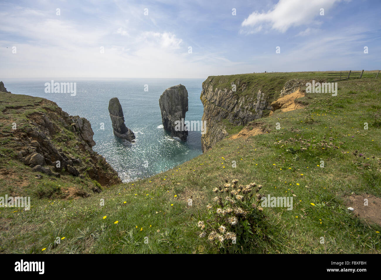 Stack rocks hi-res stock photography and images - Alamy