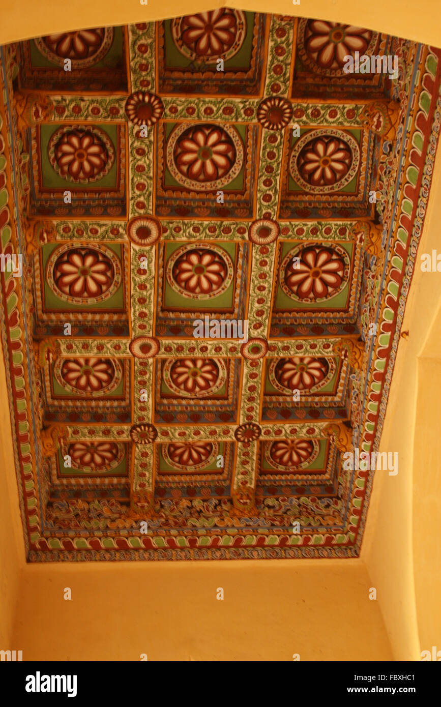 Thirumalai nayak palace ceiling design hi-res stock photography and ...