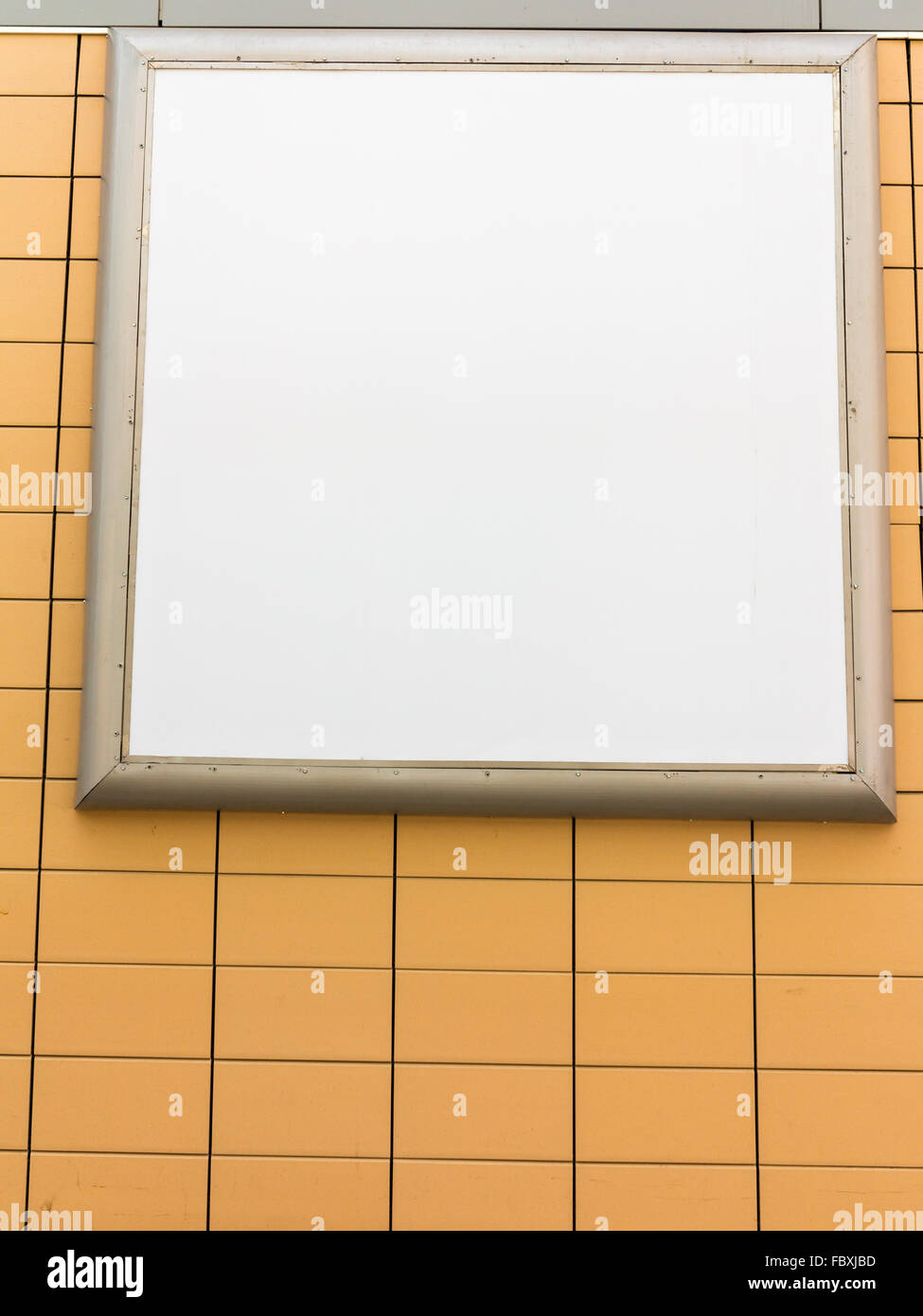 White building on square hi-res stock photography and images - Alamy