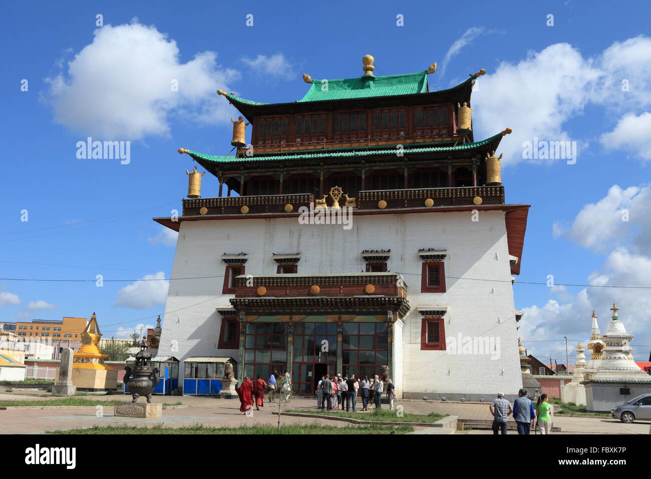 Ulaanbaatar gandan monastery hi-res stock photography and images - Alamy