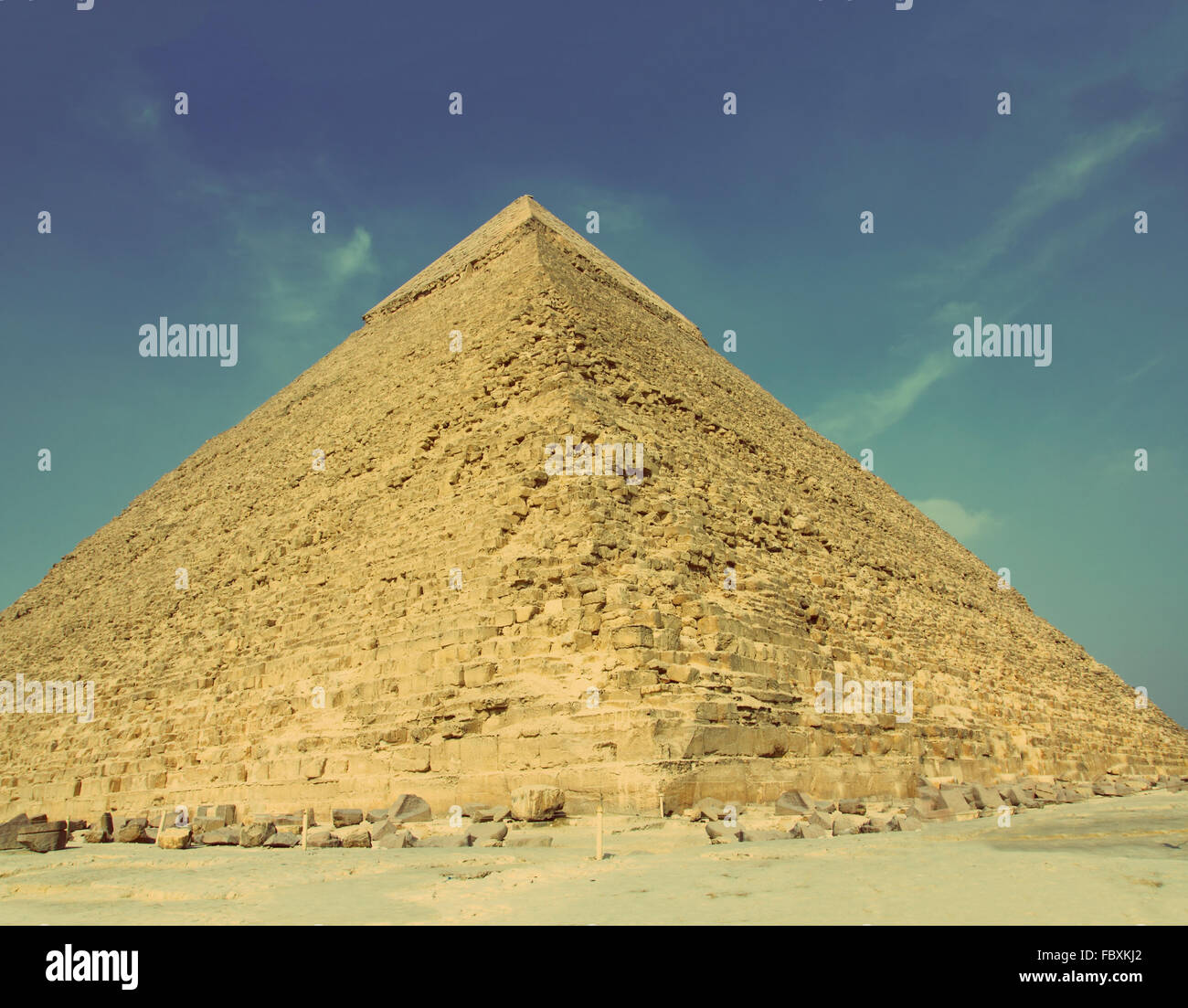 Vintage pyramid egypt hi-res stock photography and images - Alamy