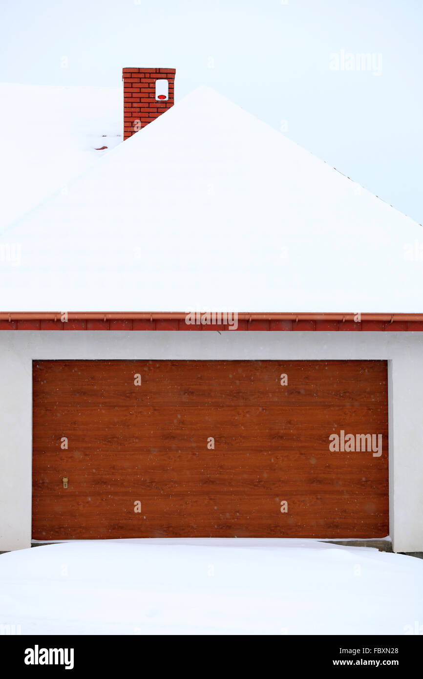Car garage door hi-res stock photography and images - Alamy