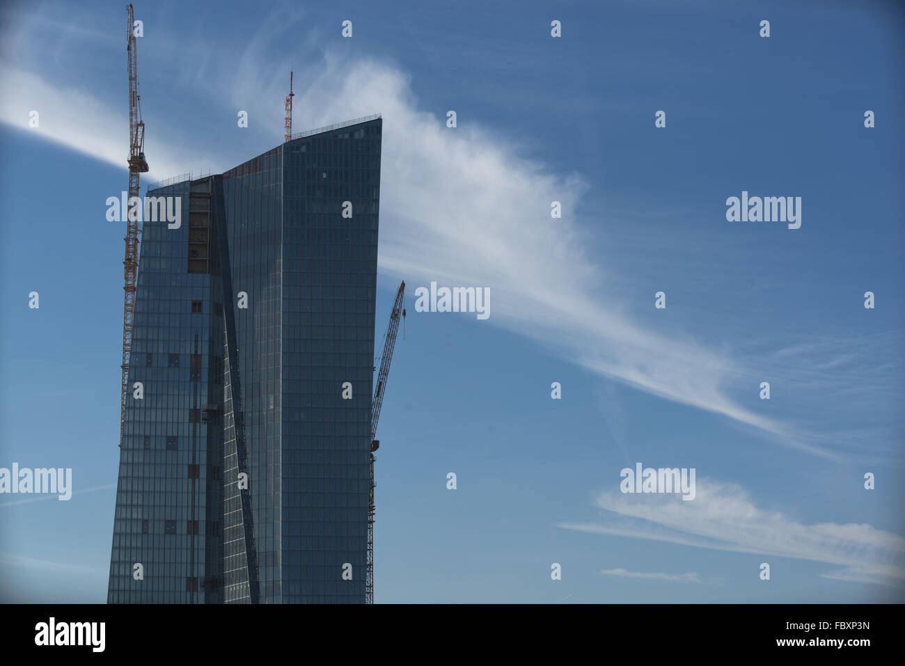 European central bank building frankfurt hi-res stock photography and ...