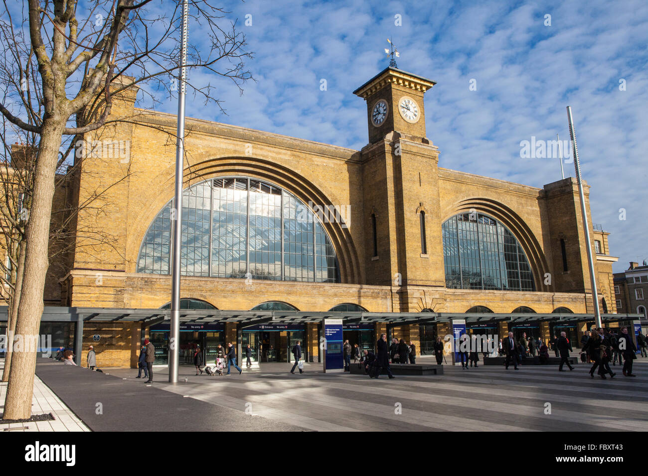 LONDON, UK - JANUARY 19TH 2016: A view of the main building of Kings ...
