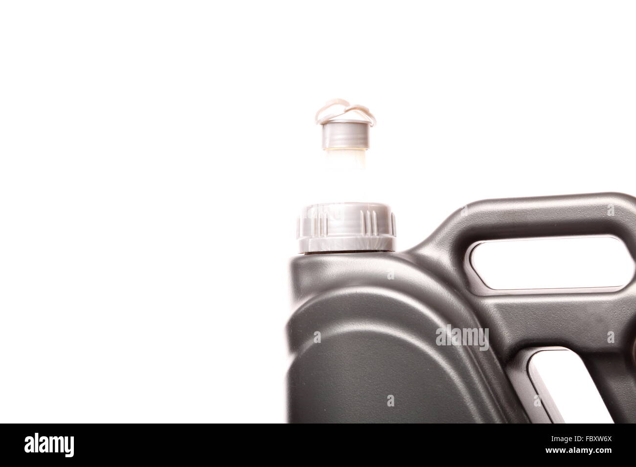 Can with car engine oil isolated Stock Photo - Alamy
