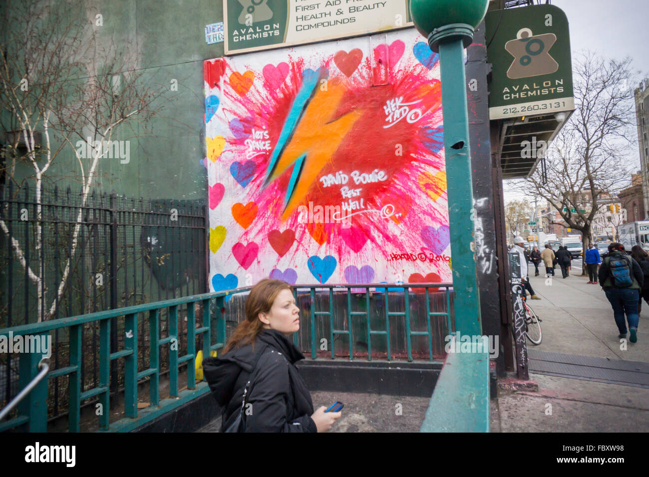 A mural by the artist Hektad in the East Village in New York pays ...
