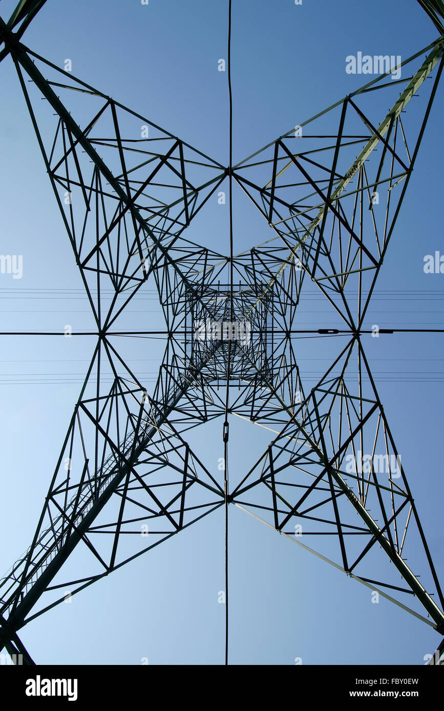 Electrical pylon cable hi-res stock photography and images - Alamy