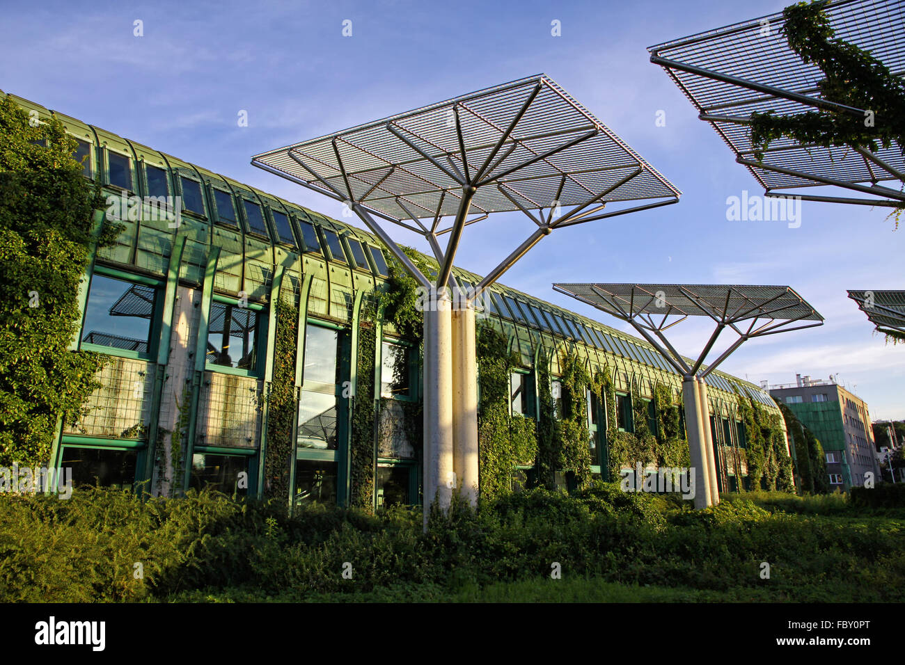 Rooftop gardens hi-res stock photography and images - Alamy