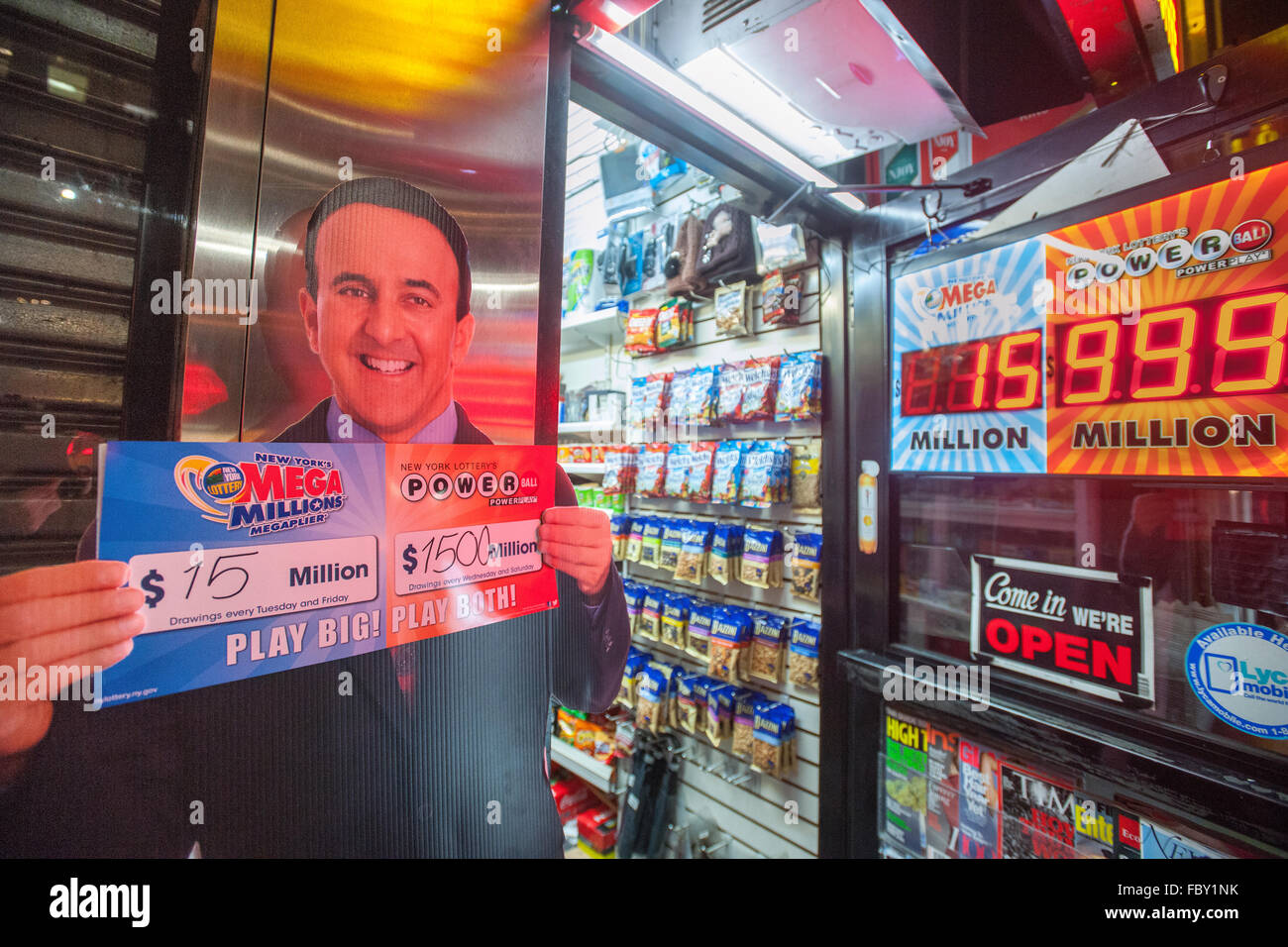 Powerball sign hi-res stock photography and images - Alamy