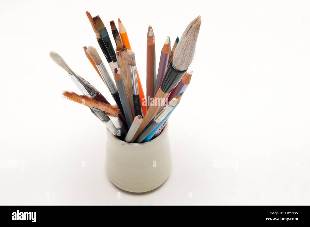 Selection of artists tools on a table Stock Photo - Alamy