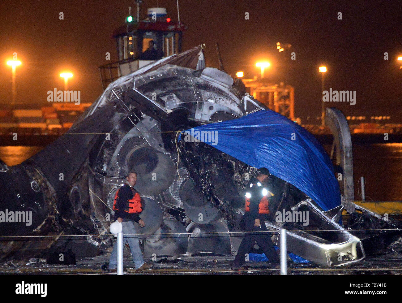First look of the aftermath after the explosion of Space X Falcon 9 ...