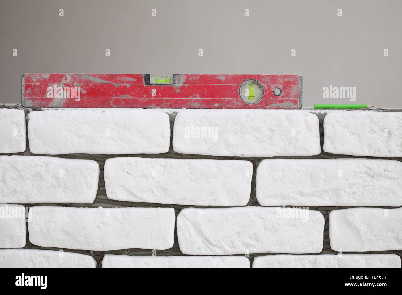 Construction wall level check hi-res stock photography and images - Alamy