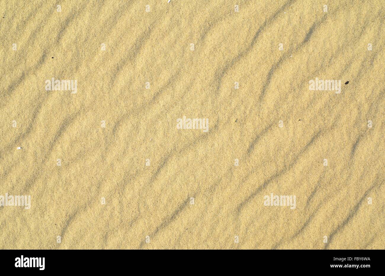 Wavy sand texture hi-res stock photography and images - Alamy