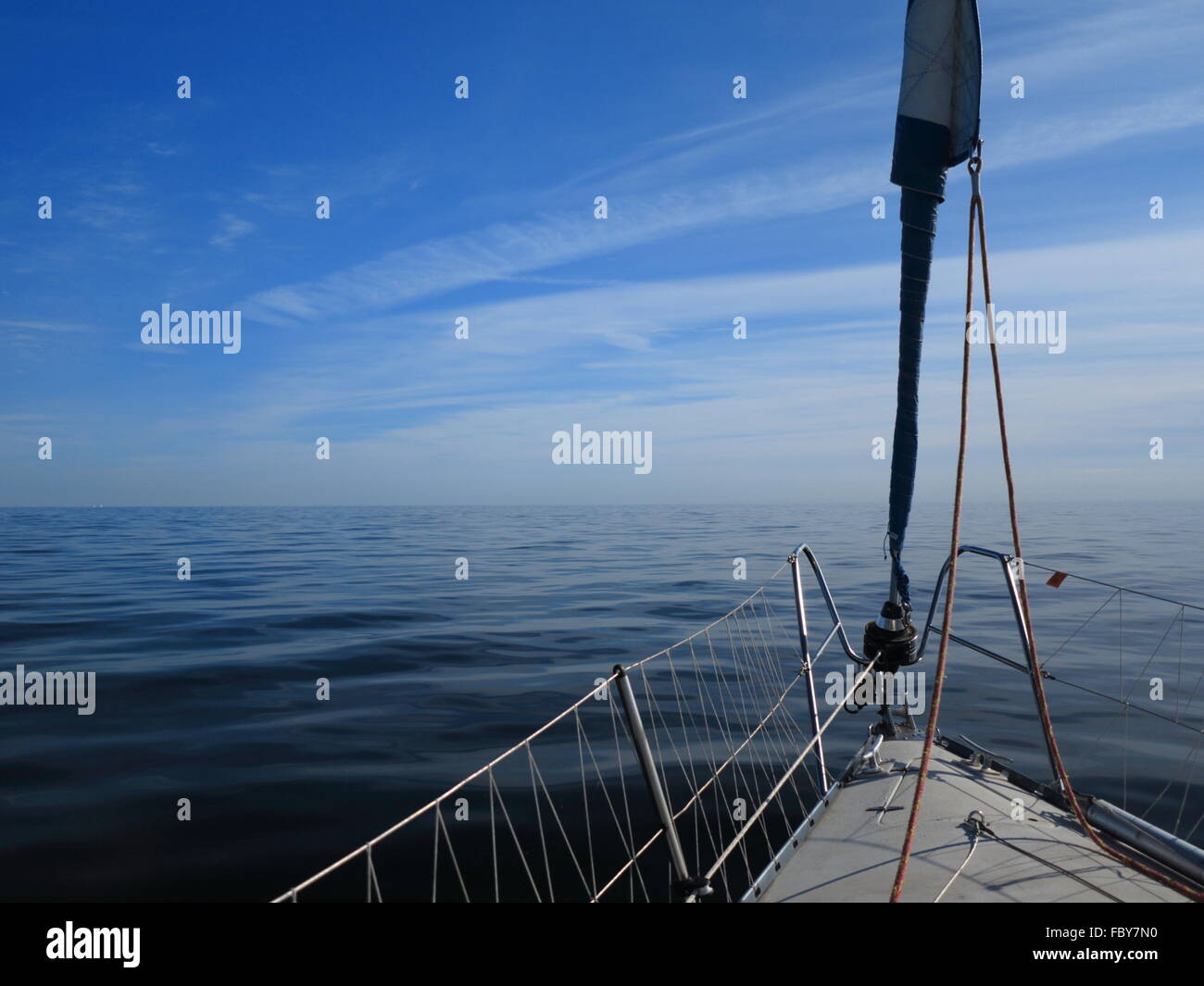 Sailing ship yachting hi-res stock photography and images - Alamy