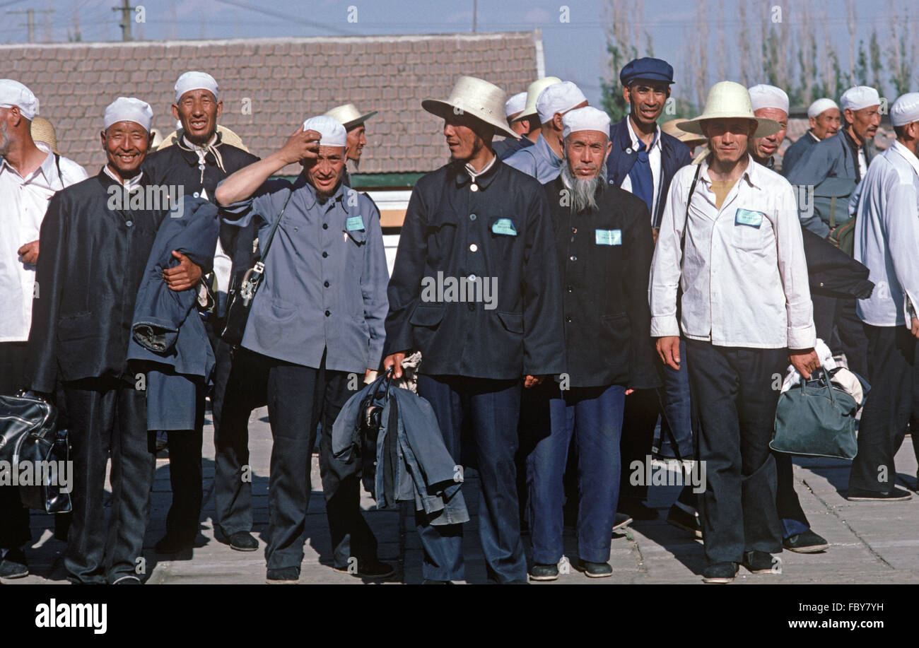 Chinese Muslim pilgrims at Yinchuan railway station, Ningxia Autonomous ...