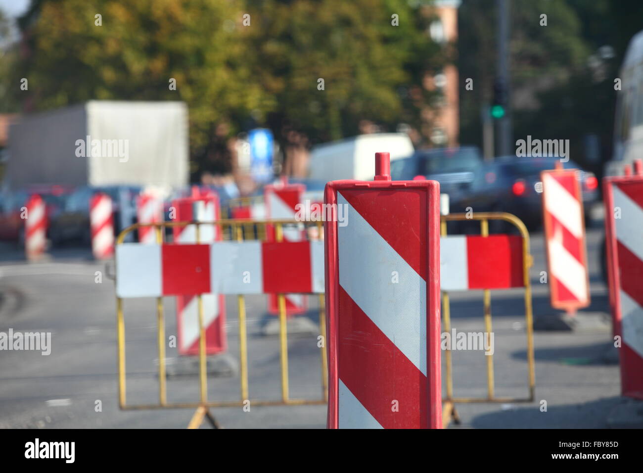 traffic signs Road Closed warning sign Stock Photo - Alamy
