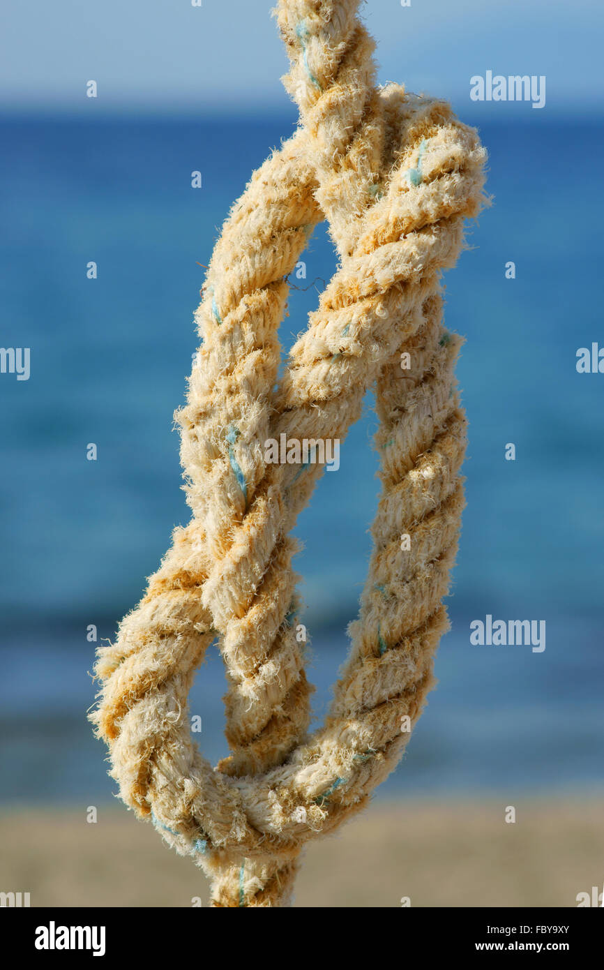 Rope noose knot hi-res stock photography and images - Alamy