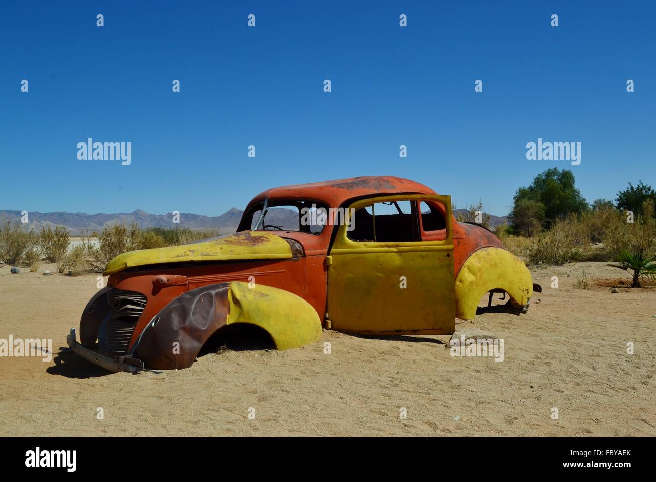 Remove Old Car Rusting